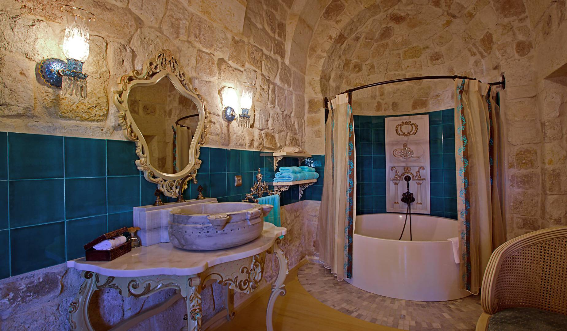 Harem | Sacred House Otel